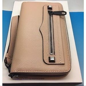 Rebecca Minkoff | Bags | Rebecca Minkoff Regan Smartphone Wristlet ...